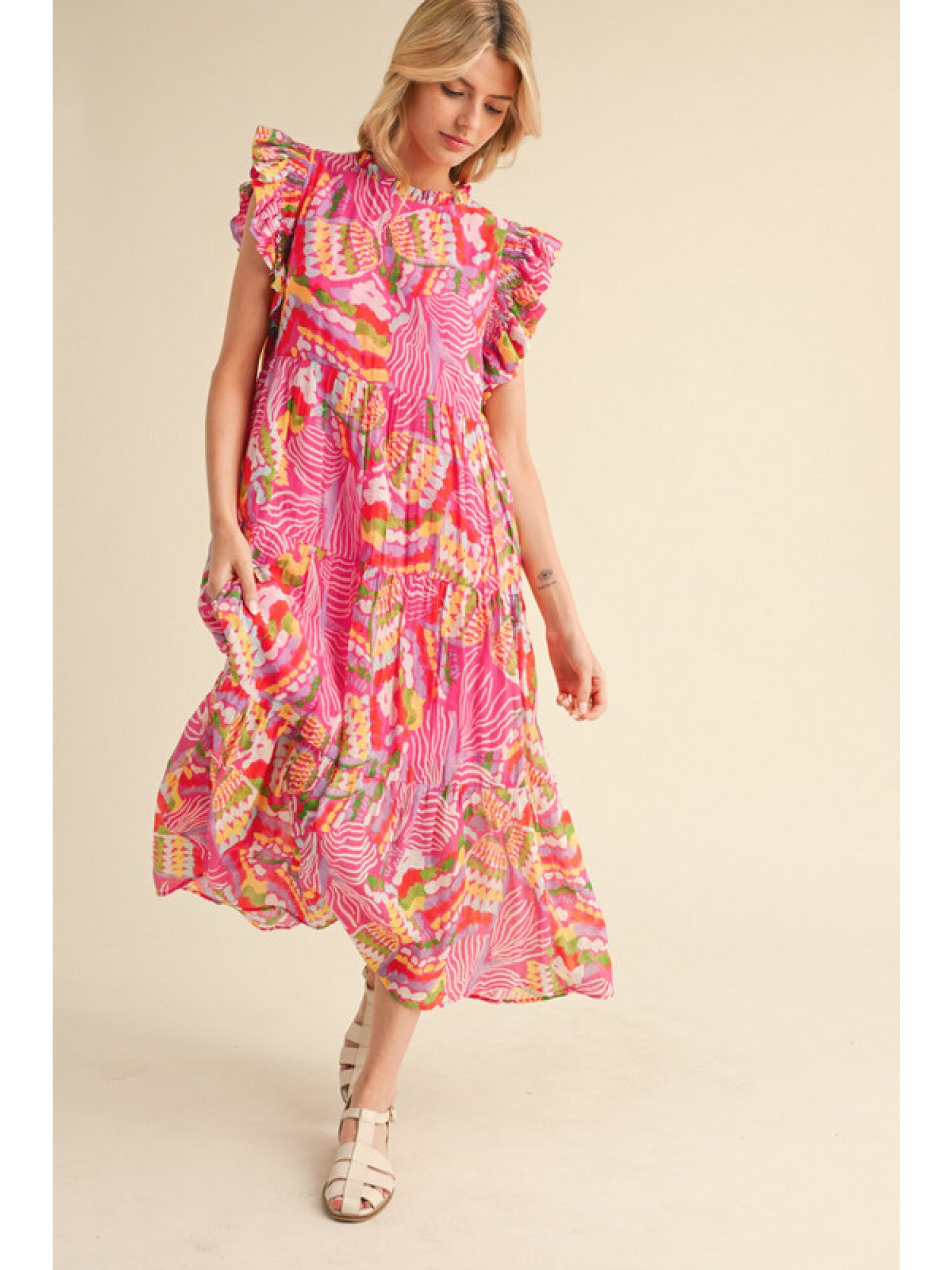 Under the Fuchsia Sea Frill | The Pearly Peacock